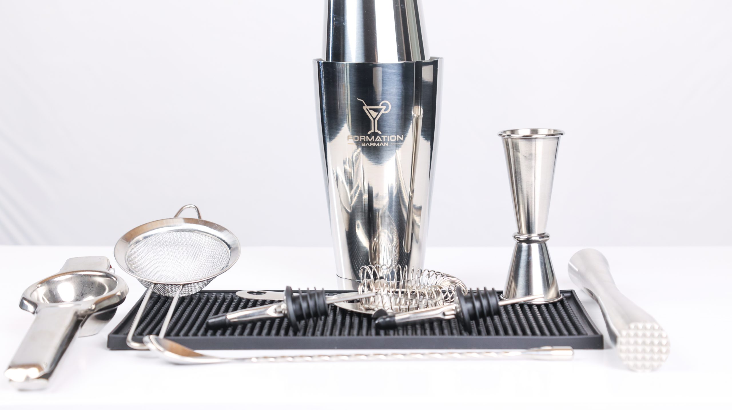 Les doseurs en étain pour les Barmans passionnés - Formation barman